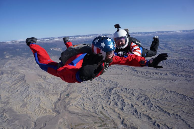 How to Start Wingsuit Skydiving - A Step-by-Step Guide - Ultimate ...